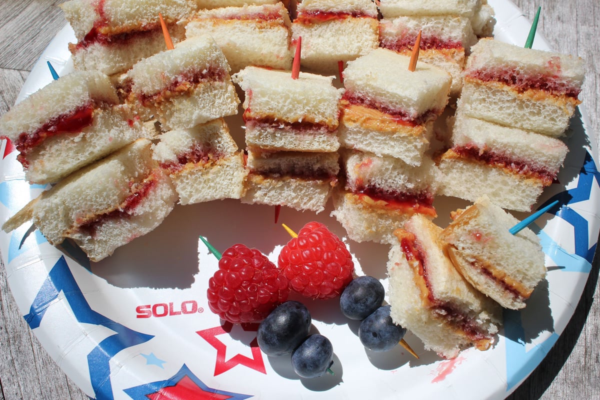 Your Guide To These 4 Iconic Summer Moments