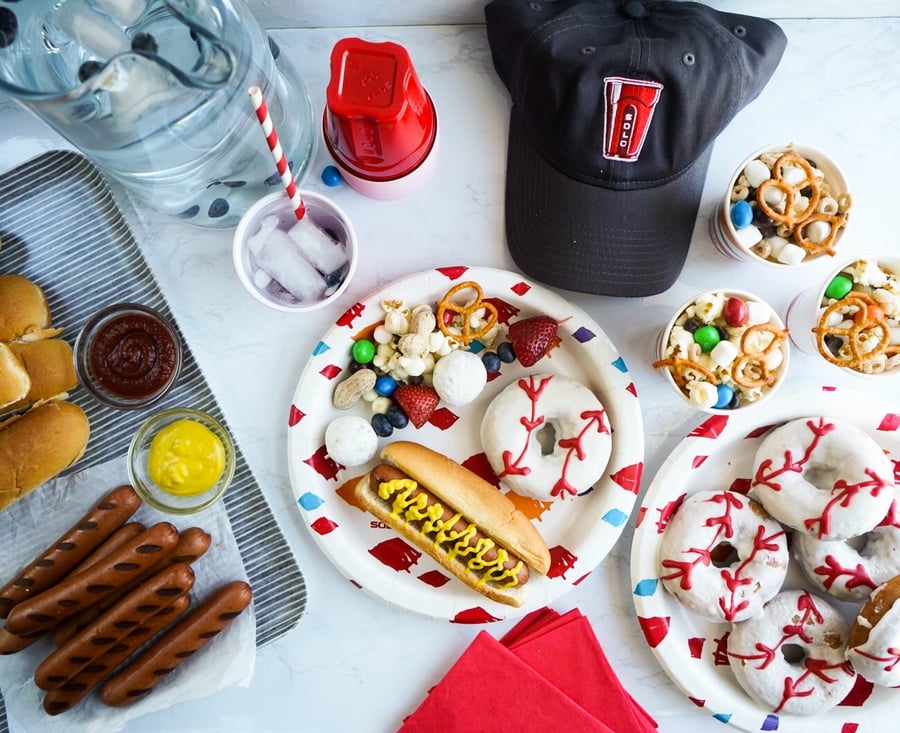 How To Throw A Baseball Party