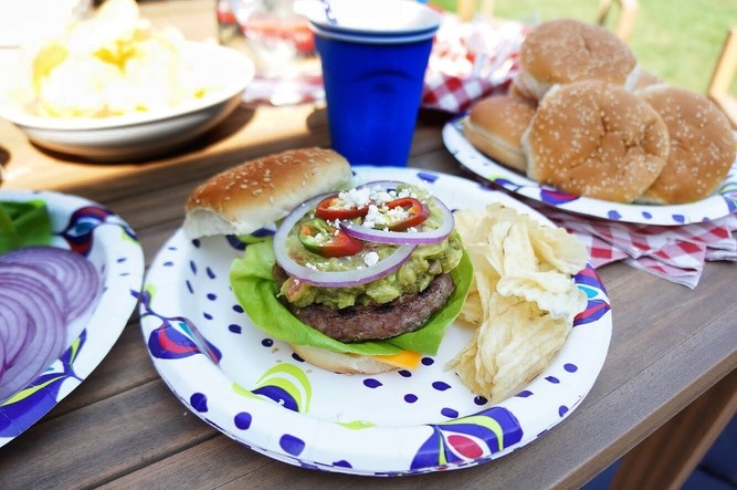 Tips To Build Your Own Gourmet Looking Burger Bar